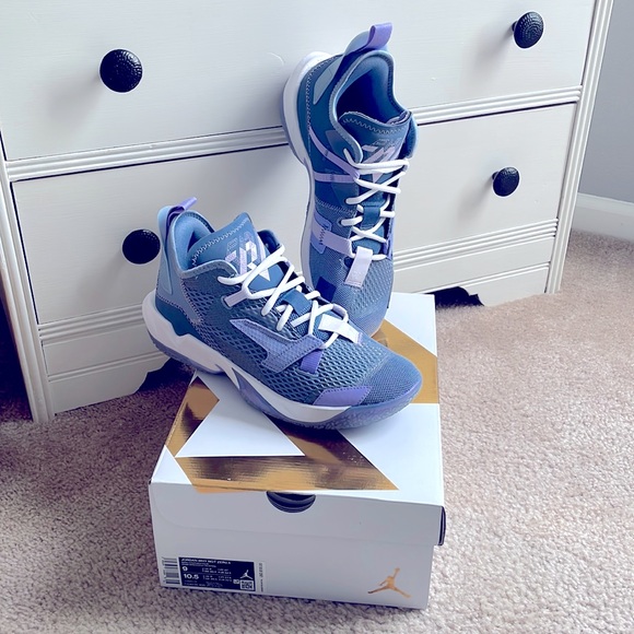 Nike | Shoes | Nike Jordan Why Not Zero4 Size 9 Men | Poshmark
